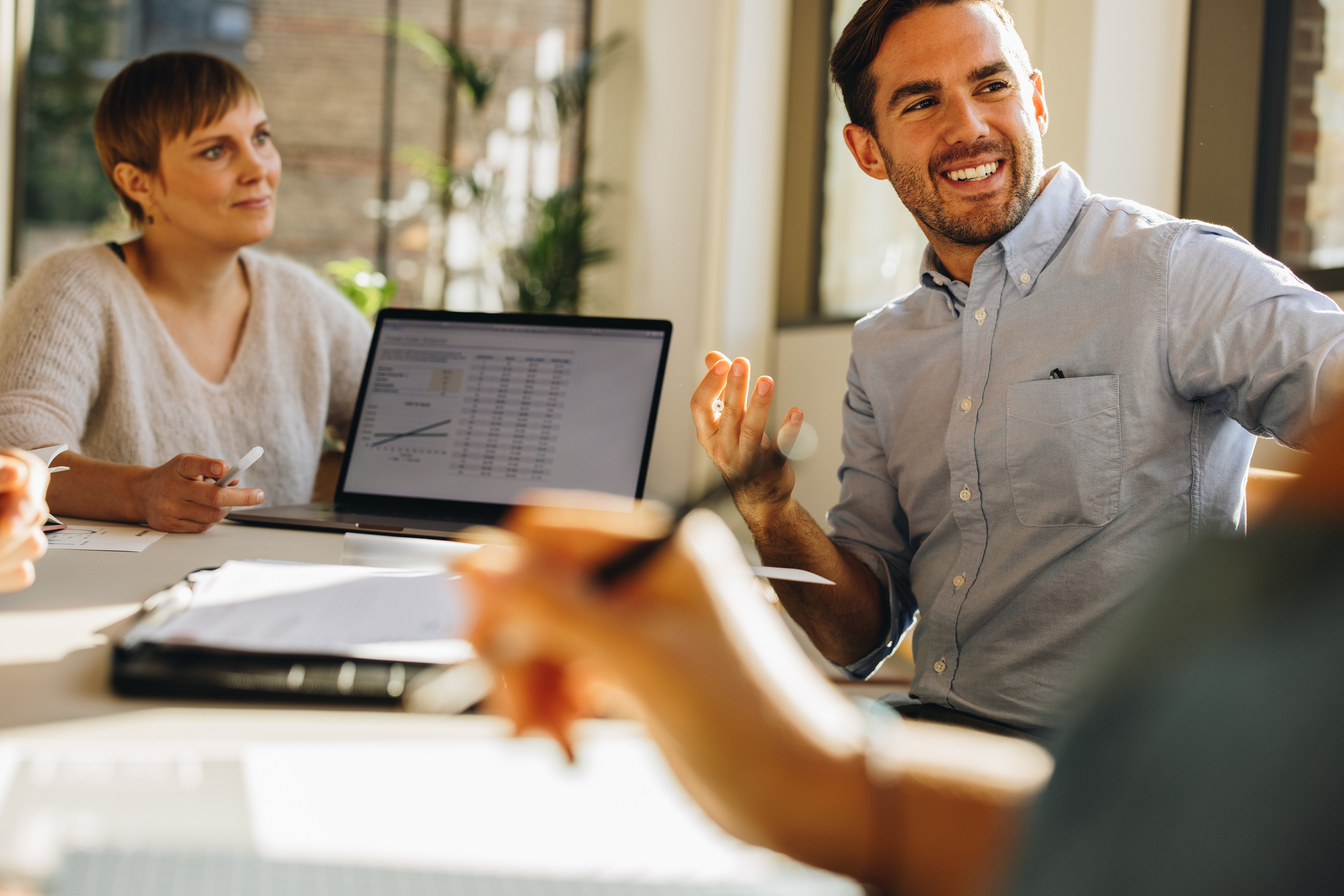 Hoe snel kunnen dividenden opstromen uit BV en NV? | Moore